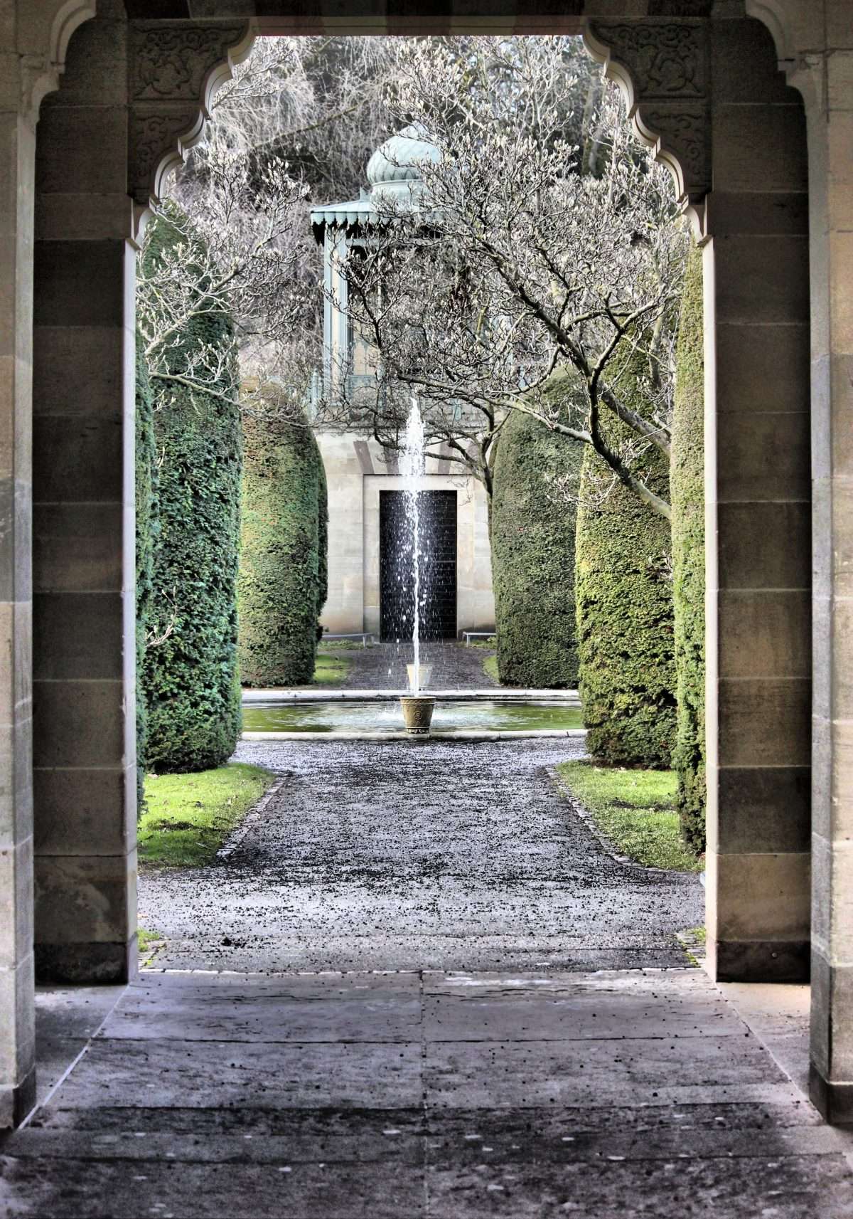 12 Stunning Driveway Entrance Ideas to Welcome You Home